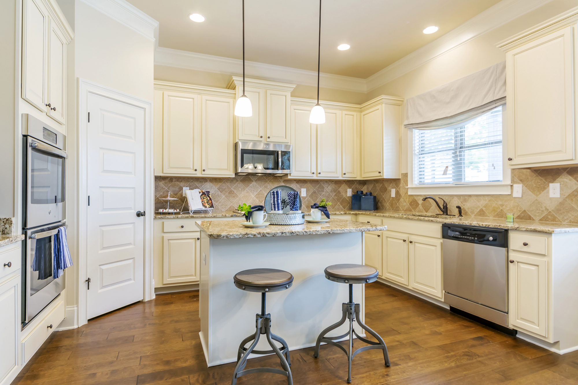 Lake Iris | Ryan | Floor Plans and Pricing